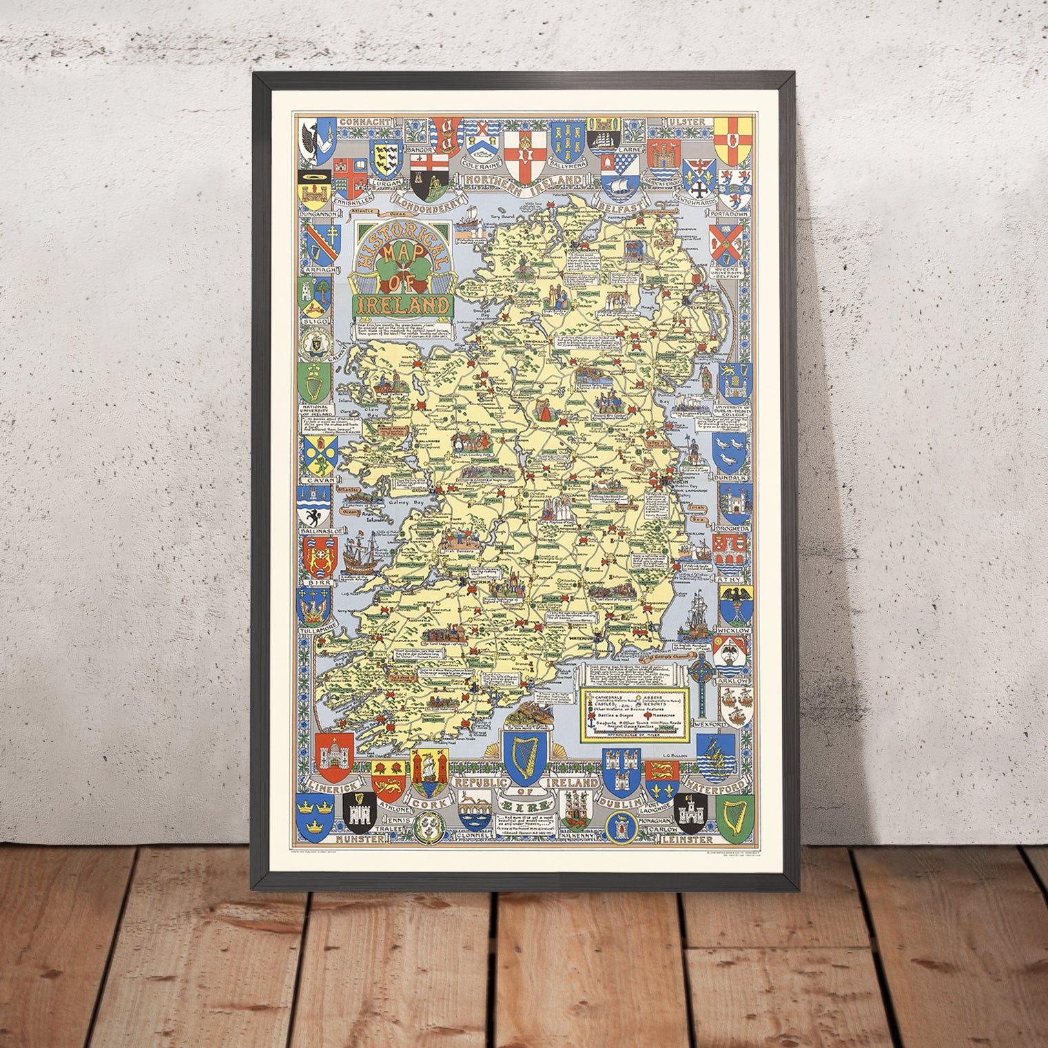 Old Pictorial Map of Ireland by Bullock, 1955: Historic Battles, Famil ...